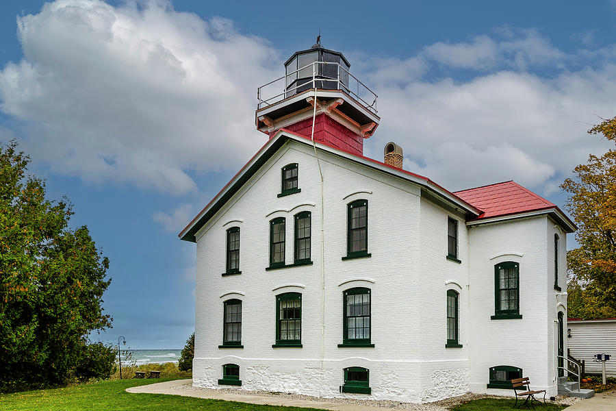 Grand Traverse Lighthouse 1 Photograph by Tom Clark - Fine Art America