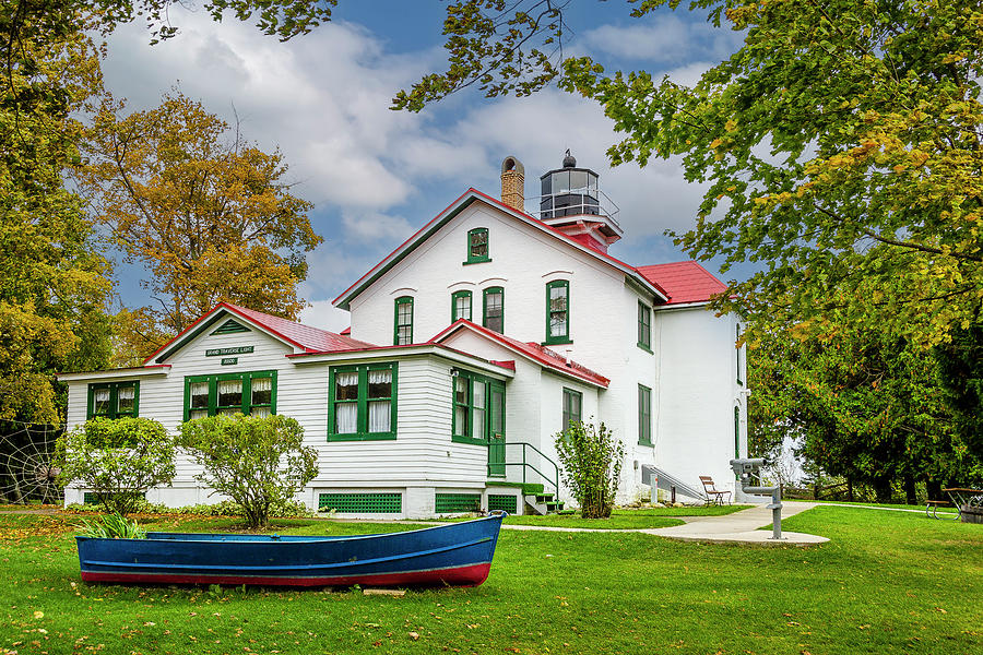 Grand Traverse Lighthouse 3 Photograph by Tom Clark - Fine Art America