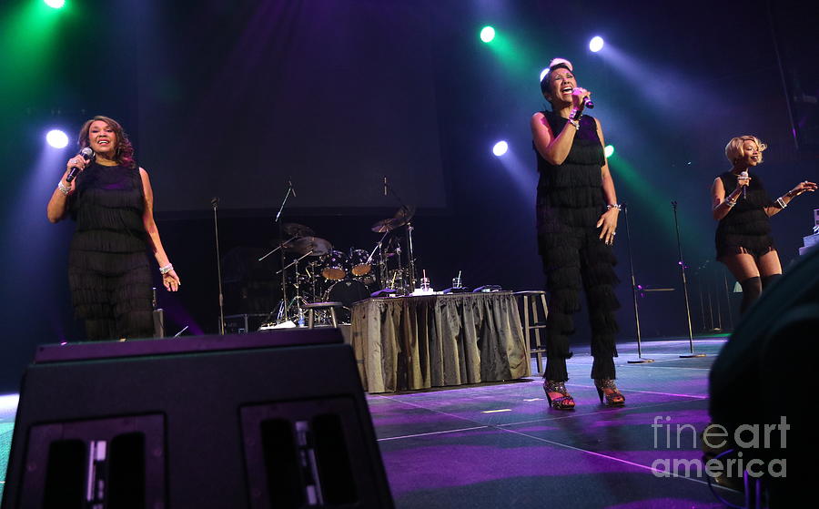 Issa Pointer, Ruth Pointer and Sadako Pointer - The Pointer Sisters ...