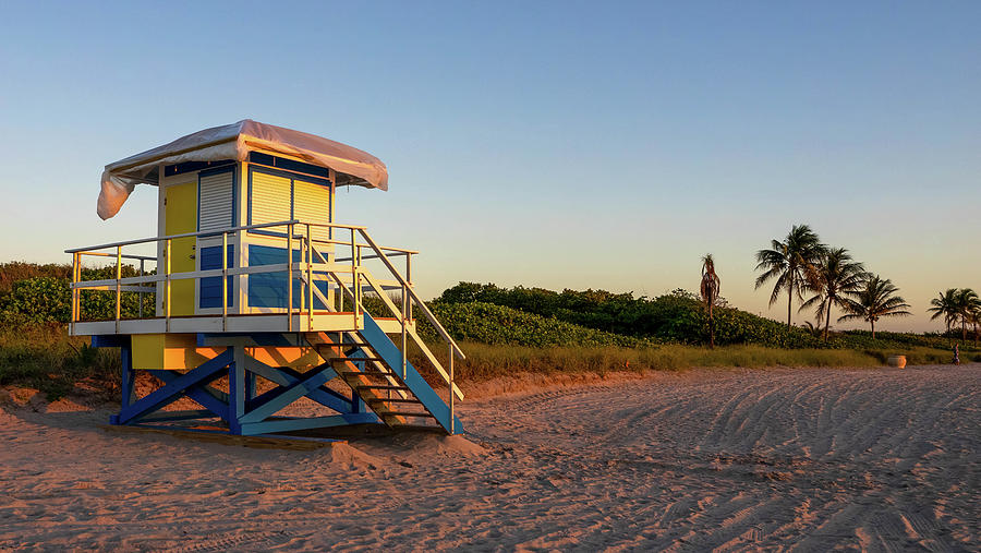 Lifeguard stand at dawn.... Photograph by David Choate - Fine Art America
