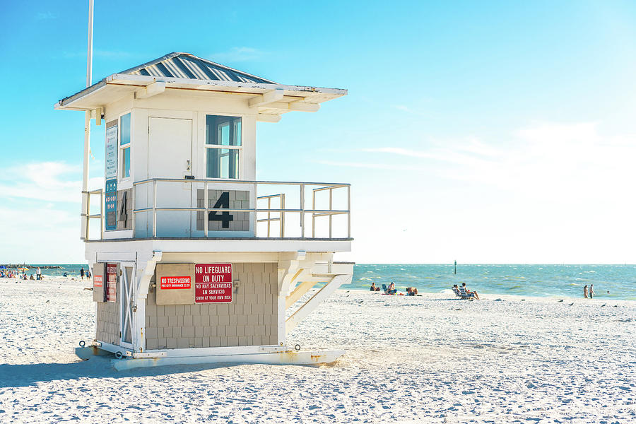 Lifeguard tower on Clearwater beach with beautiful white sand in ...