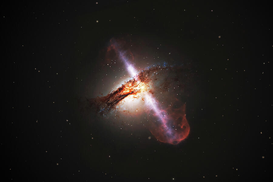 M60-UCD1, Outflows of Plasma Photograph by ESA Hubble - Pixels
