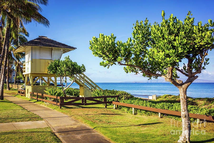 Maui Hawaii Lifeguard Station at Kamaole Beach Photo Photograph by Paul ...