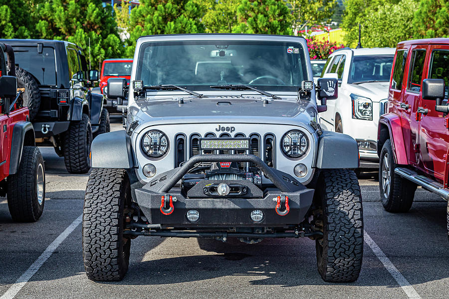 Modified Jeep Wrangler Sport Unlimited Jk Hardtop Photograph By Gestalt Imagery Fine Art America