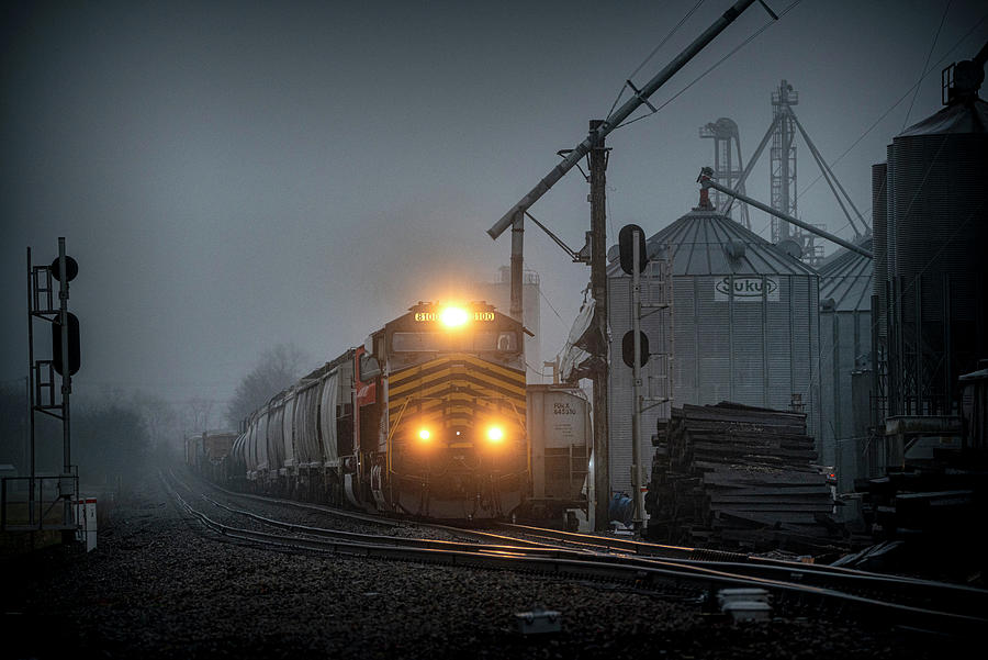 Norfolk Southern Heritage unit 8100 Nickel Plate Road northbound at Trenton KY Photograph by Jim ...