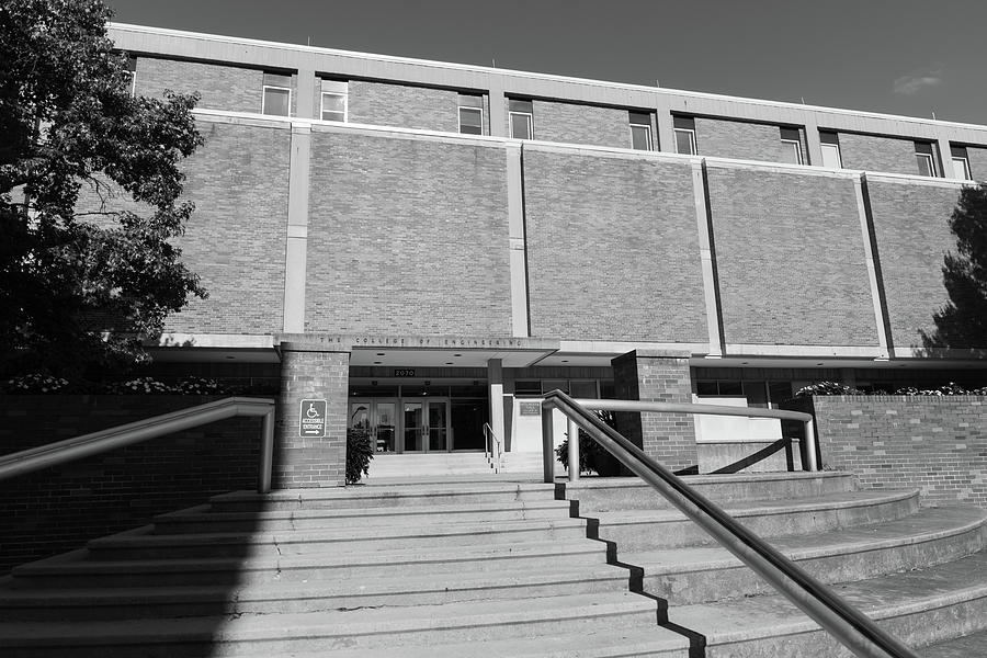 Ohio State University College of Engineering in black and white ...