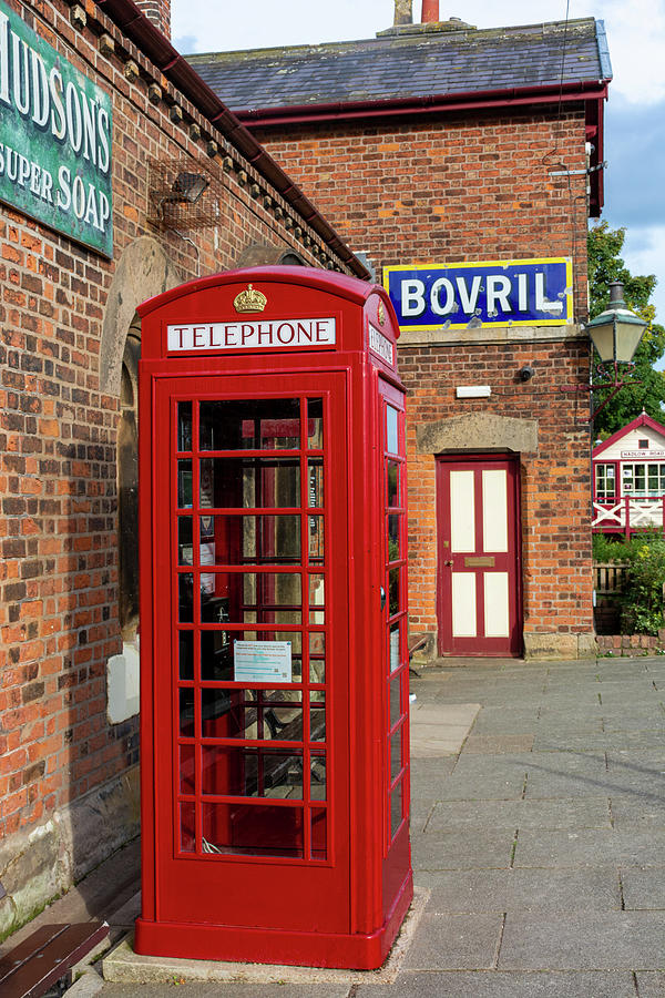 Red British Telephone Box Photograph by John Heaps - Fine Art America