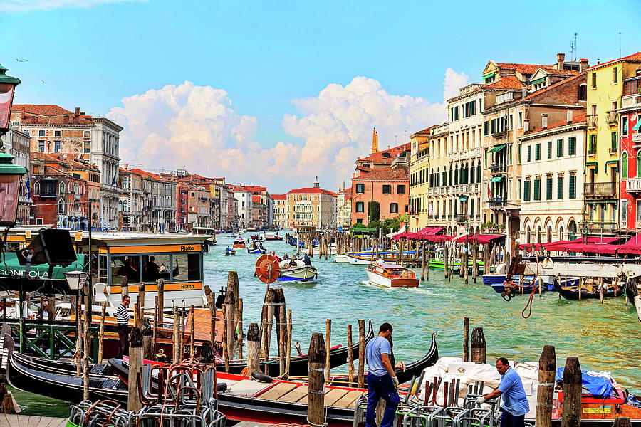 Rialto Bridge Vaporetto Station Photograph by Darryl Brooks - Fine Art ...