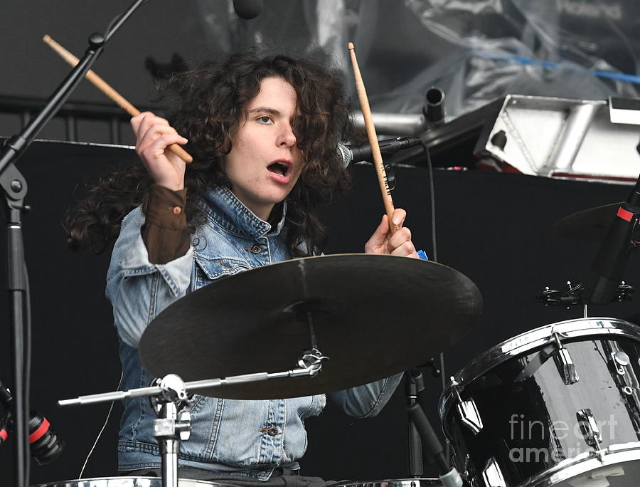 Sheridan Riley - Alvvays Photograph by Concert Photos - Pixels