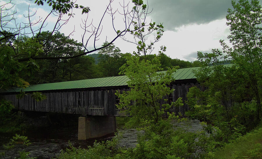 Side View Covered Bridge Photograph by Lorraine Palumbo - Pixels