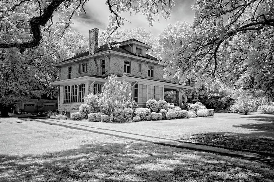Stately Home Photograph by Bob Colvin | Fine Art America