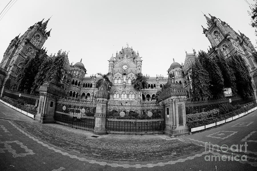 The VT station Mumbai-BW Photograph by Milind Ketkar - Pixels