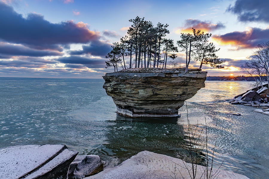 Turnip Rock Sunrise on Lake Huron Photograph by Craig Sterken - Pixels